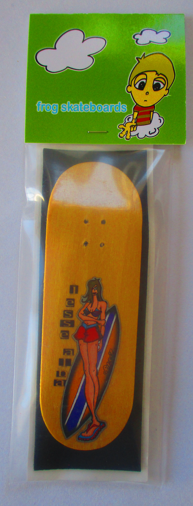 Jesse Alba Surfer Girl Fingerboard – frog skateboards